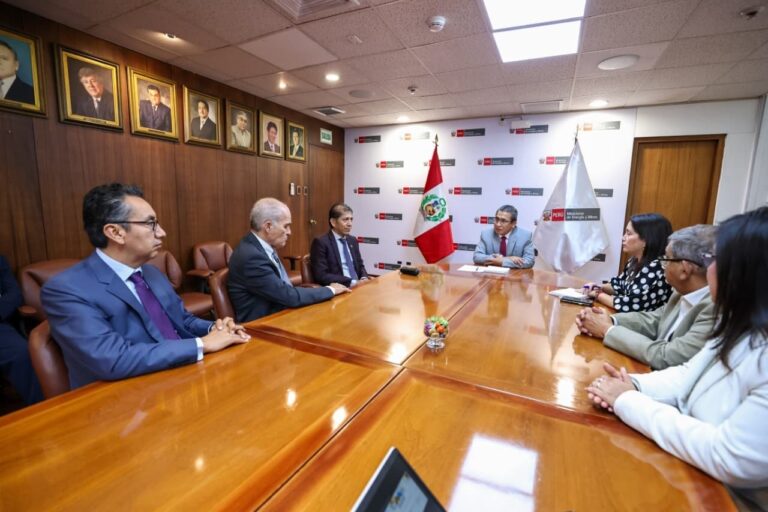 Ministro de Energía y Minas confirma participación en CONAMIN 2026 y ...